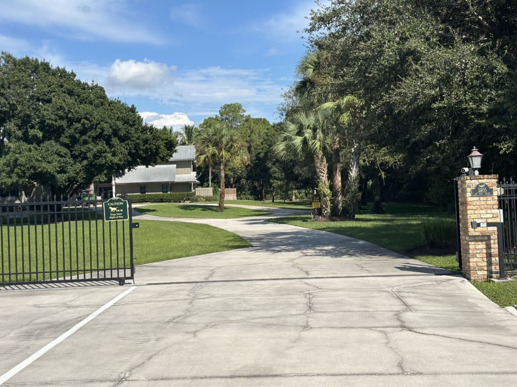 Naked Lady Ranch Airport (64FA) - Home & Hangar on Runway - AV8 Realty