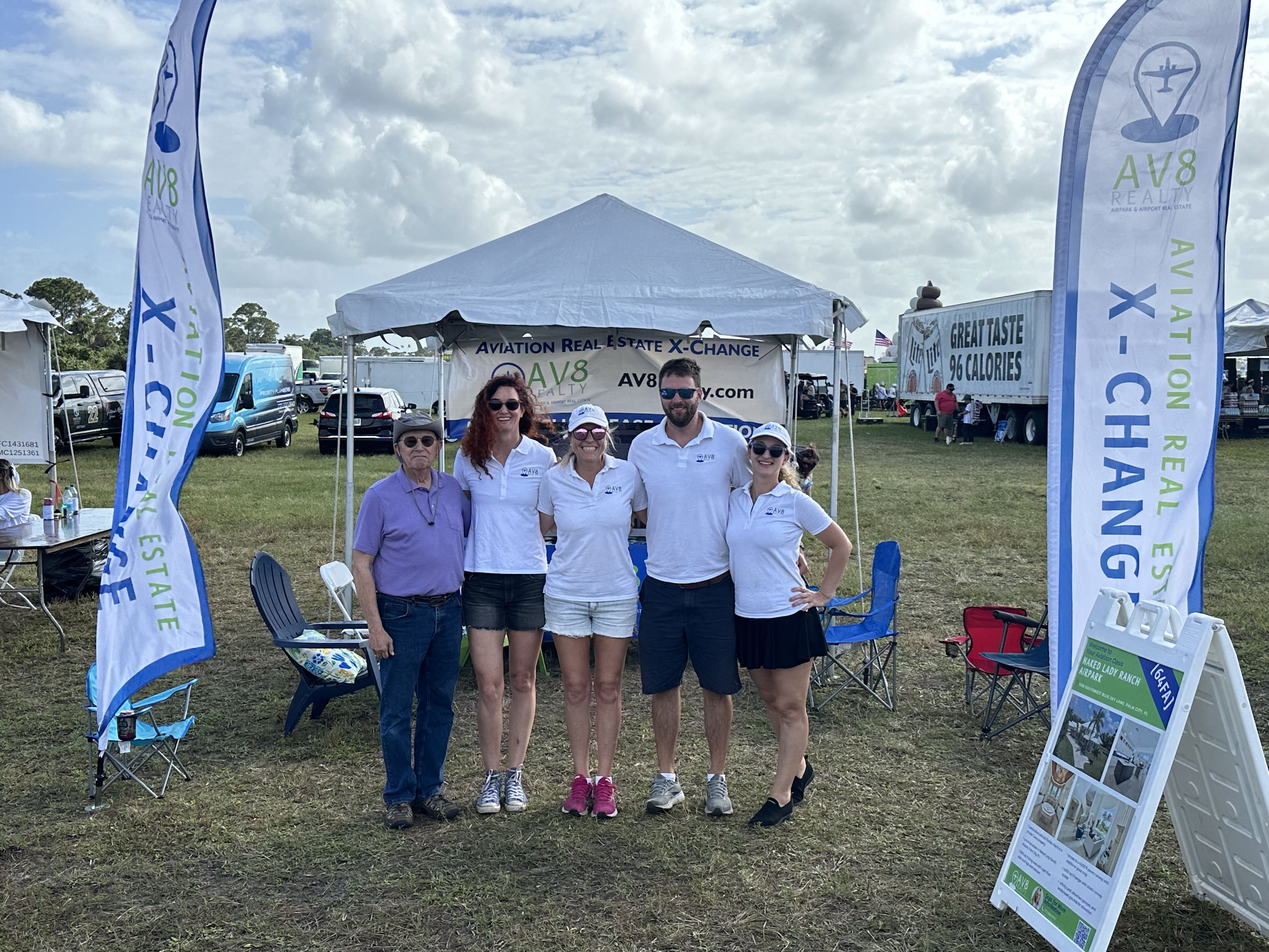 Aviation Real Estate Specialists - AV8 Realty